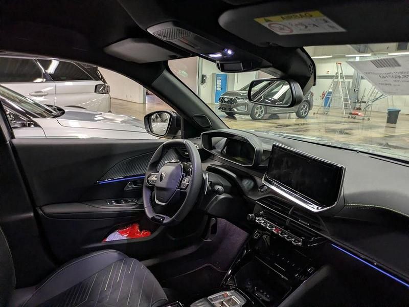 Gebraucht 2025 Peugeot 2008 GT 145 PS SUV – Bayern (Händler) – 23.480 ...