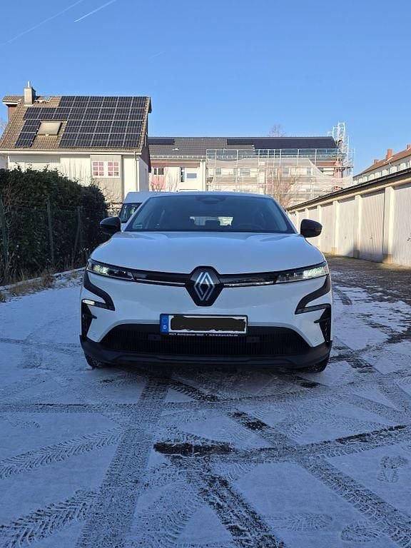 Gebraucht 2022 Renault Megane E-Tech Evolution 131 PS Limousine – 63225 ...