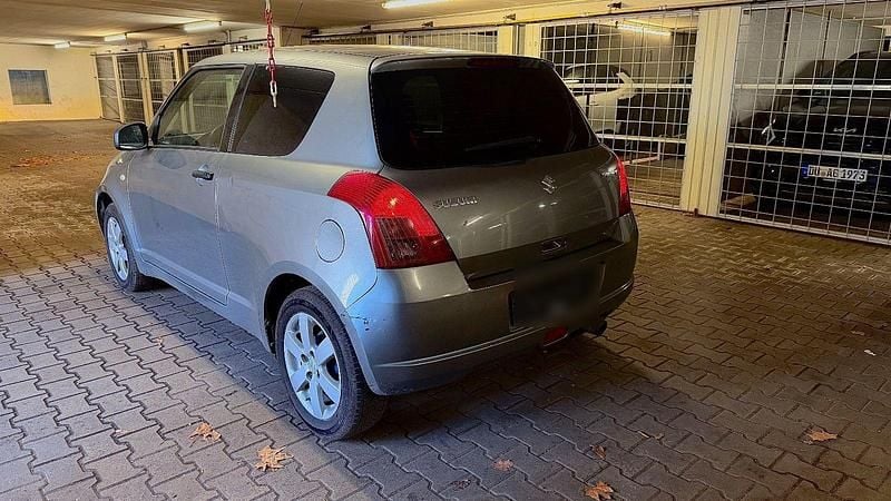 Gebraucht 2007 Suzuki Swift 92 PS Kleinwagen – 47229 Duisburg ...
