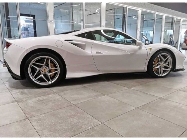 Verkauft Ferrari F8 Coupe, gebraucht 2022, 890 km in Weißenburg