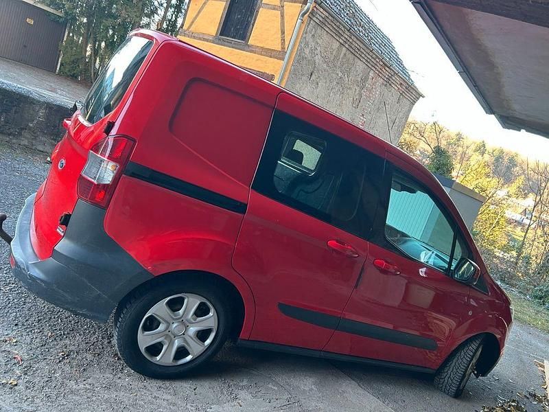 Gebraucht 2016 Ford Transit 101 PS Limousine – Baden-Württemberg ...