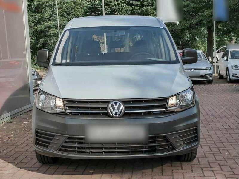 VW Caddy Maxi 2017 gebraucht - AutoUncle