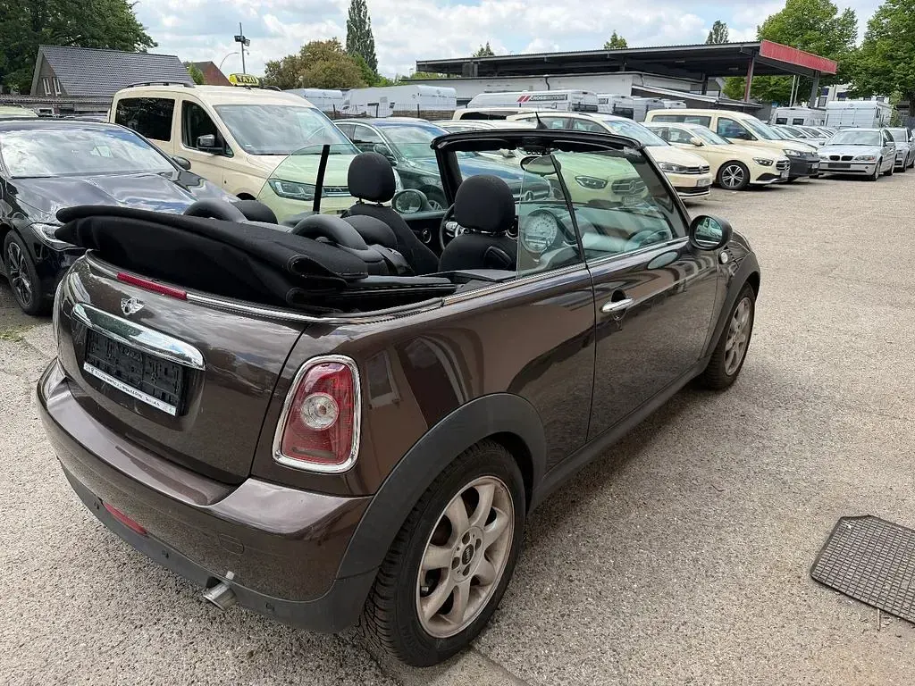 Gebraucht Mini One Cabriolet 98 PS (2010) - 4.750 € | AutoUncle