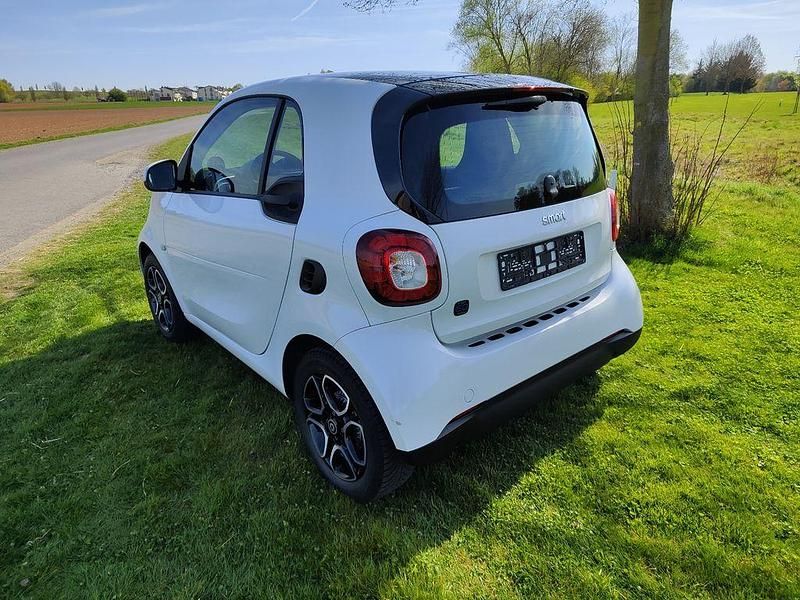 Gebraucht 2019 Smart ForTwo Electric Drive 82 PS Coupé – Hessen (Privat ...
