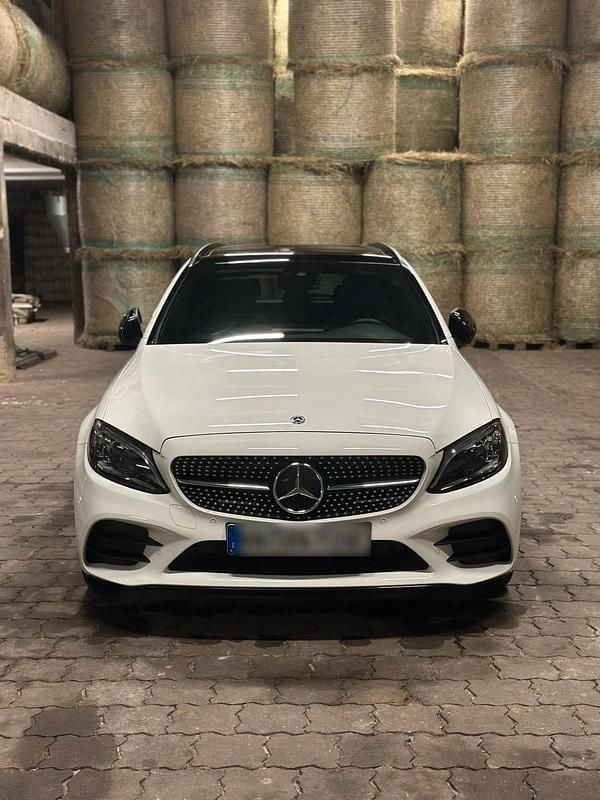 Gebraucht 2020 Mercedes C300e AMG 300 PS Kombi – 74232 Baden ...