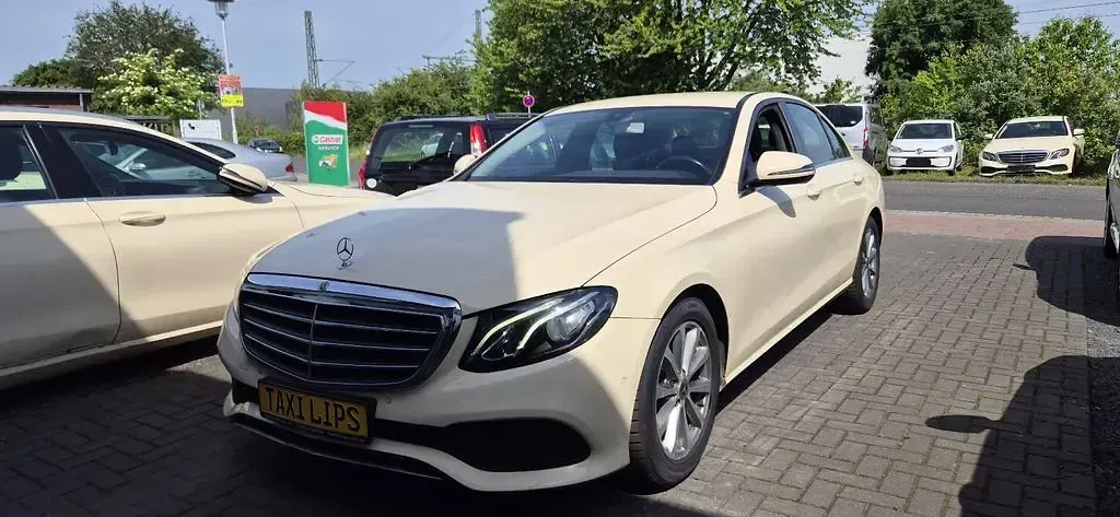 Gebraucht Mercedes E200 160 PS (2019) in Korschenbroich - 9.500 ...