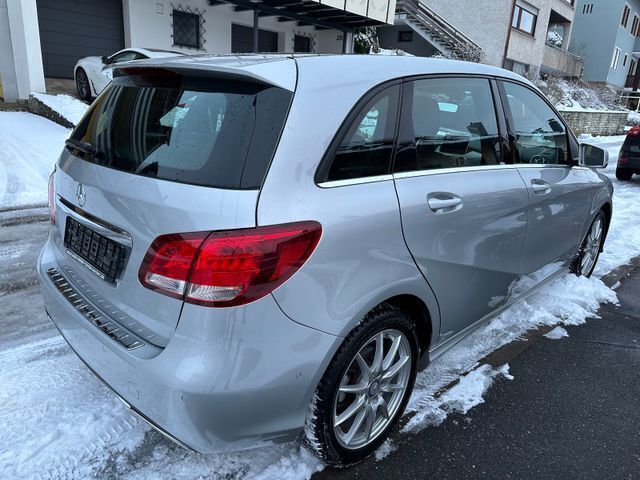 Gebraucht 2017 Mercedes B180 1.6 Benzin 122 PS (15.200 €) | 97236 ...