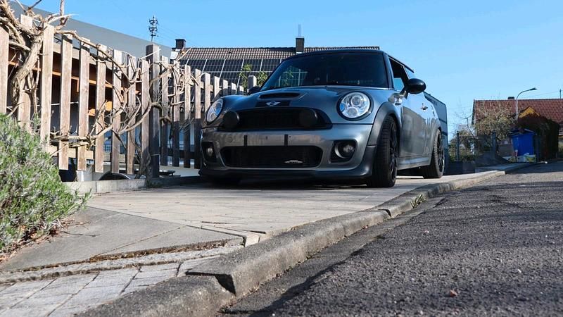 Gebraucht 2010 Mini John Cooper Works 211 PS Kleinwagen – 66877 ...