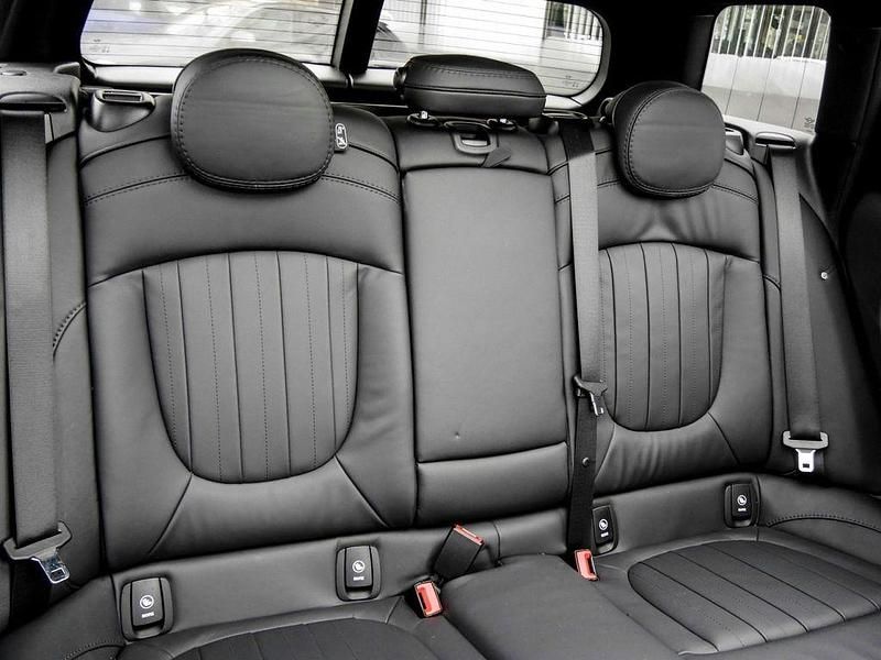 Gebraucht 2024 Mini John Cooper Works Classic 306 PS Kleinwagen ...