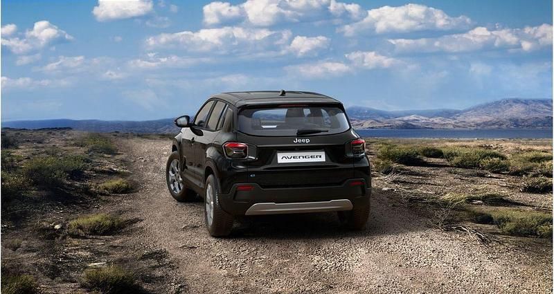 Neu 2025 Jeep Avenger EV Altitude 156 PS SUV – Berlin (Händler) – 30. ...