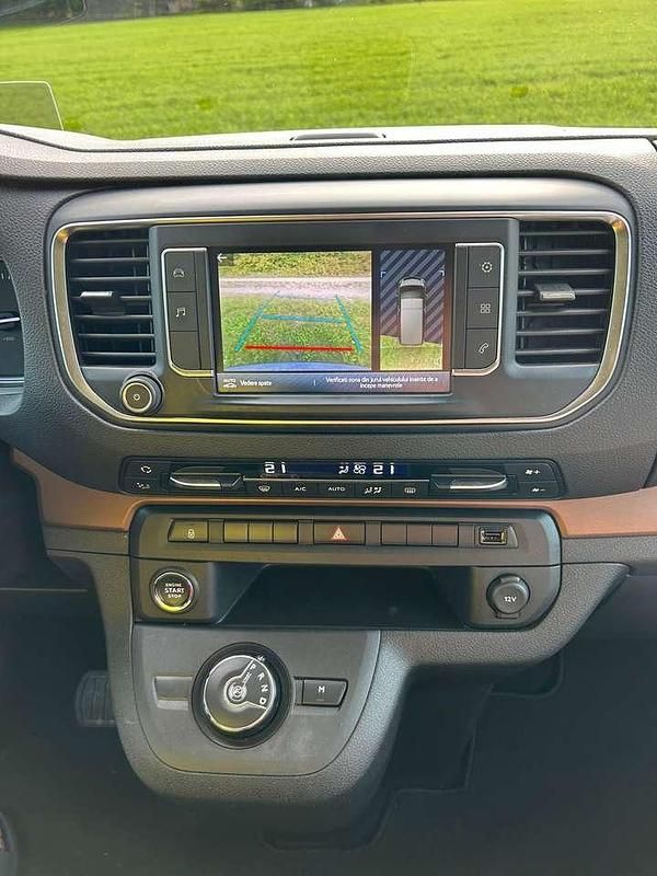 Gebraucht 2022 Toyota Proace Verso Team 177 PS Kombi – 82538 Geretsried ...