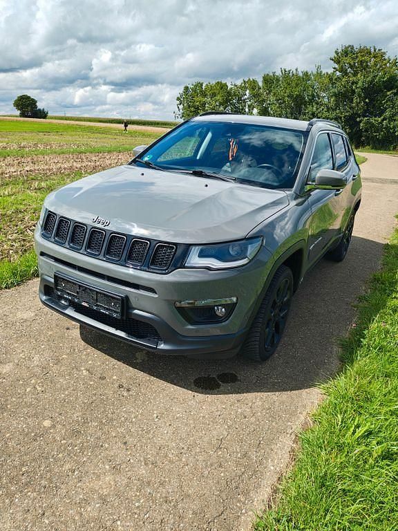 Gebraucht 2020 Jeep Compass Limited 170 PS SUV – 78554 Baden ...