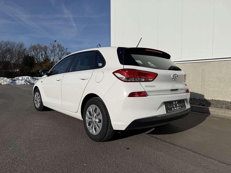 Elegantes Hyundai I30 Gebraucht Von Privat Bilder
