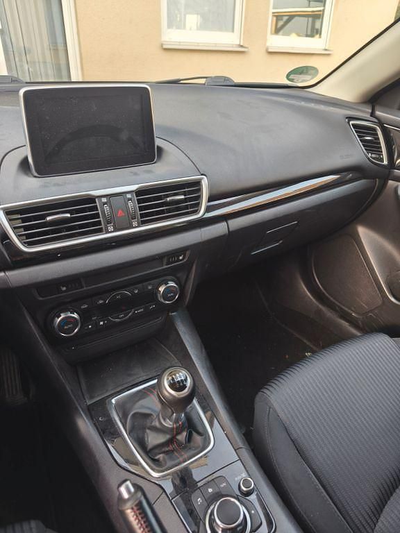 Gebraucht 2016 Mazda 3 Center-Line 105 PS Limousine – 73054 Baden ...