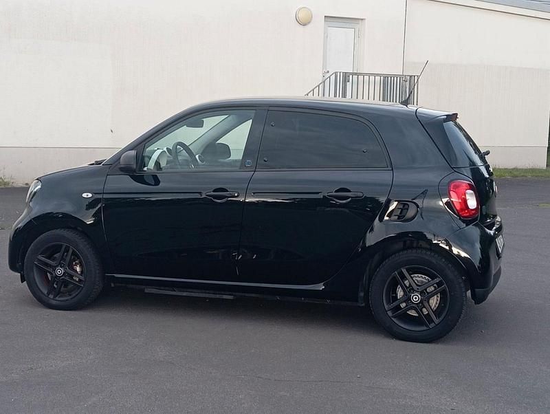 Gebraucht 2020 Smart ForFour Electric Drive 82 PS Kleinwagen – Hessen ...