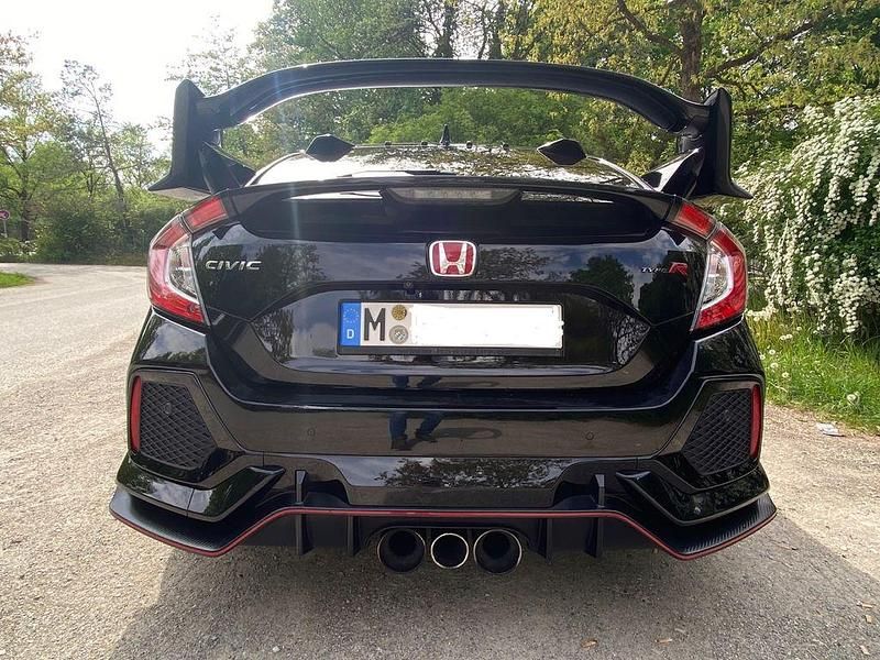 Gebraucht 2018 Honda Civic Type R GT 320 PS Limousine – 80997 München ...