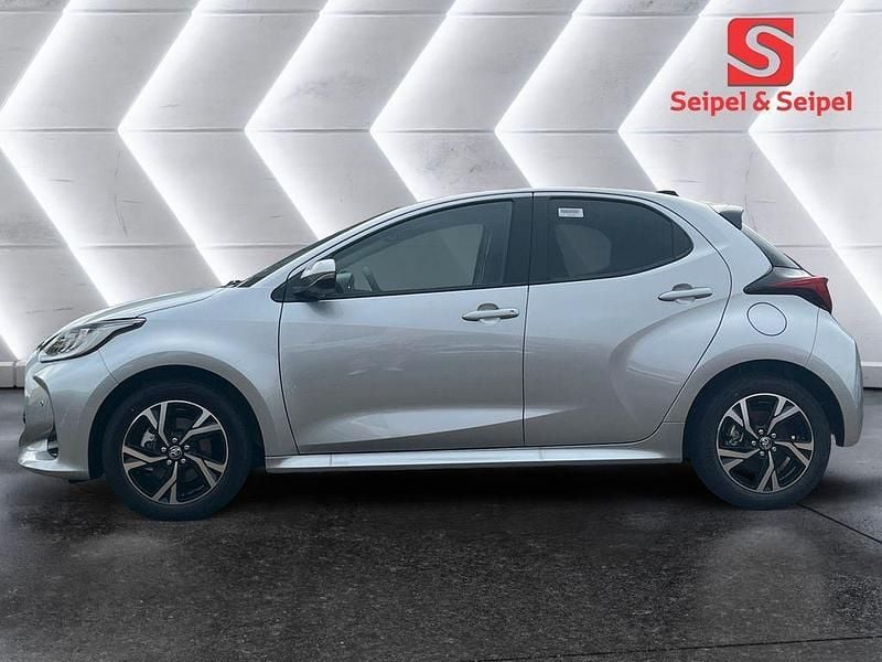 Gebraucht Toyota Yaris Hybrid 116 PS (2025) in Nidderau - 26.890 ...