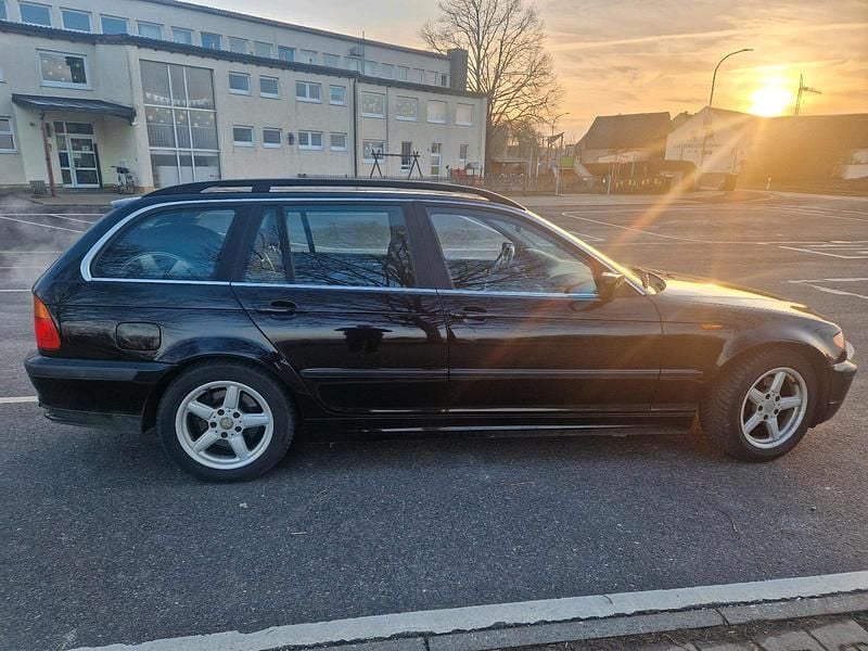 Gebraucht 2004 BMW 325 192 PS Kombi – 97447 Bayern - Gerolzhofen ...