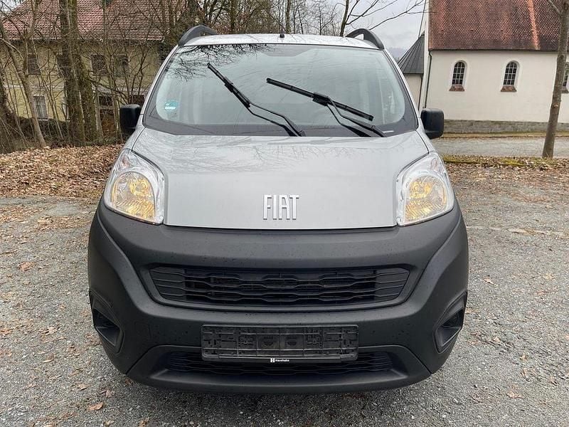 Gebraucht 2022 Fiat Fiorino 80 PS Van / Kleinbus – 94529 Bayern - Aicha ...