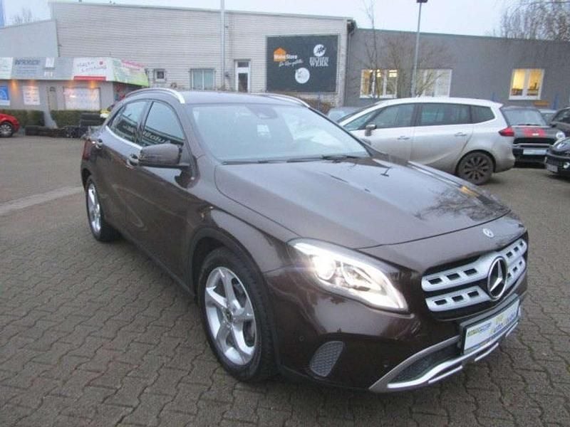 Gebraucht 2017 Mercedes GLA200 156 PS SUV – 21337 Lüneburg (Händler ...