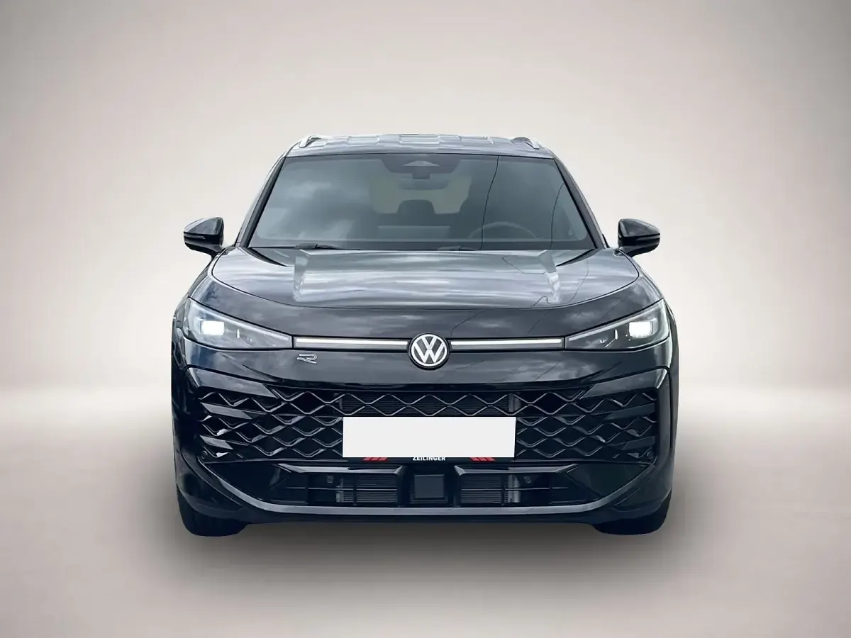 Neu VW T-Roc R-line 150 PS (2026) in Düsseldorf - 38.650 € | AutoUncle