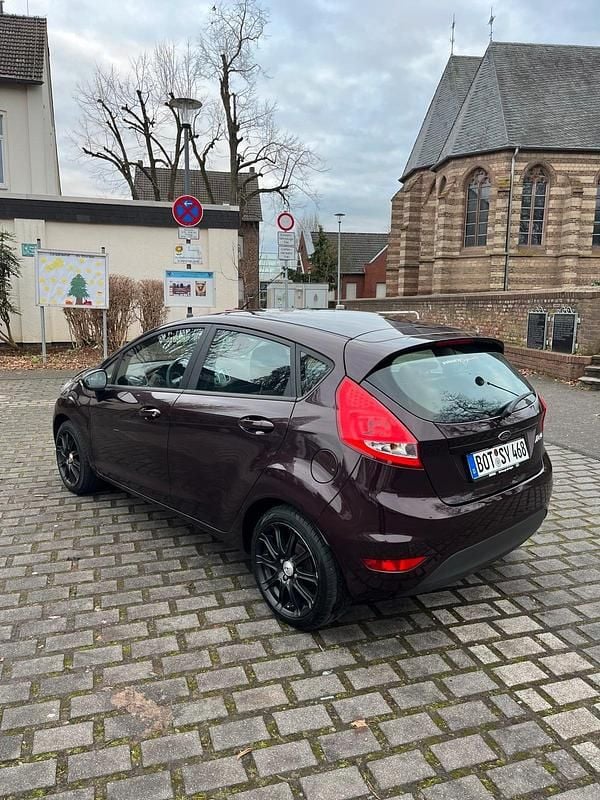 Gebraucht 2010 Ford Fiesta 60 PS Limousine – 50189 Nordrhein-Westfalen - Elsdorf (Privat) – 5. ...