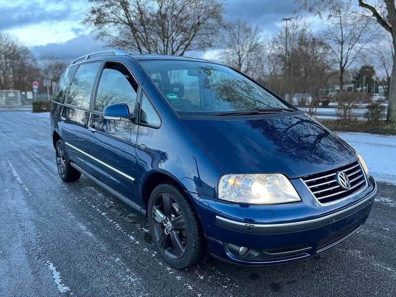 Gebraucht 2009 VW Sharan Exclusive 140 PS Van / Kleinbus – 63457 Hessen ...