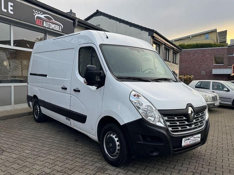 Gebraucht 2019 Renault Master 131 PS Van / Kleinbus – Nordrhein ...