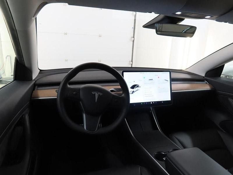 Gebraucht 2020 Tesla Model 3 Standard Range 306 PS Limousine – (Händler ...