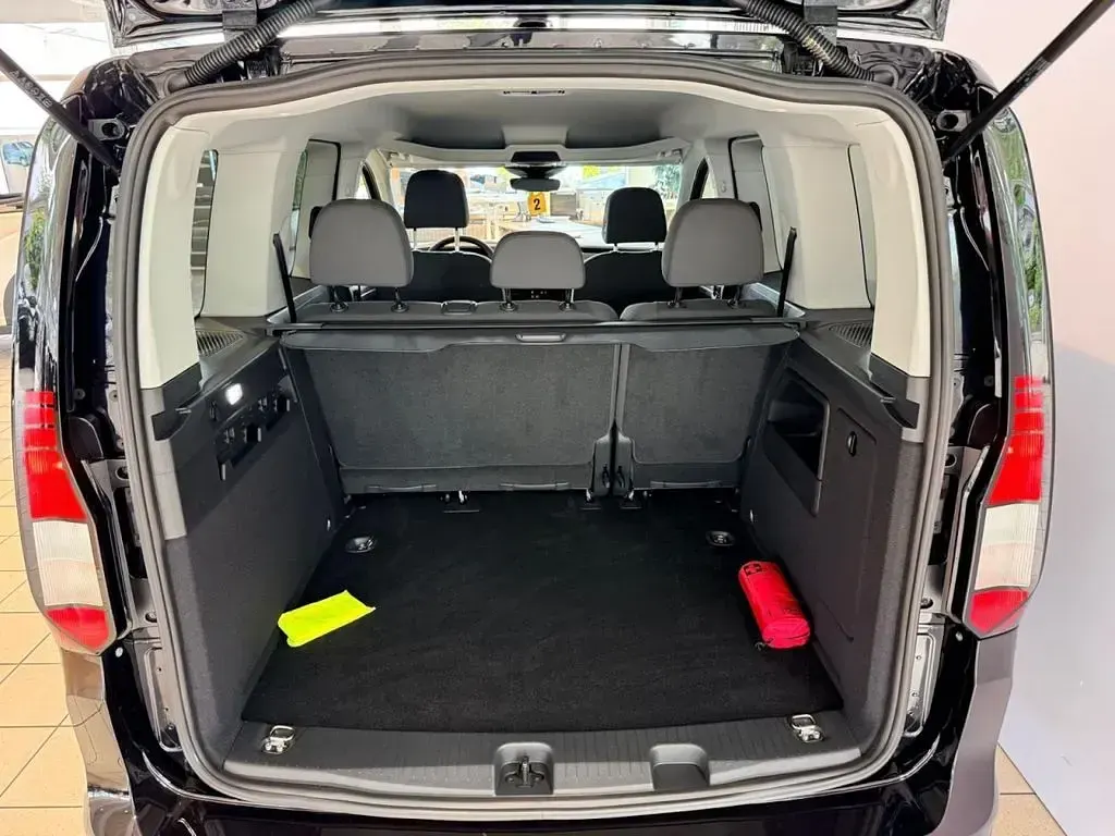 Neu VW Caddy Basis 116 PS (2025) in Schleswig-Holstein - 35.290 ...