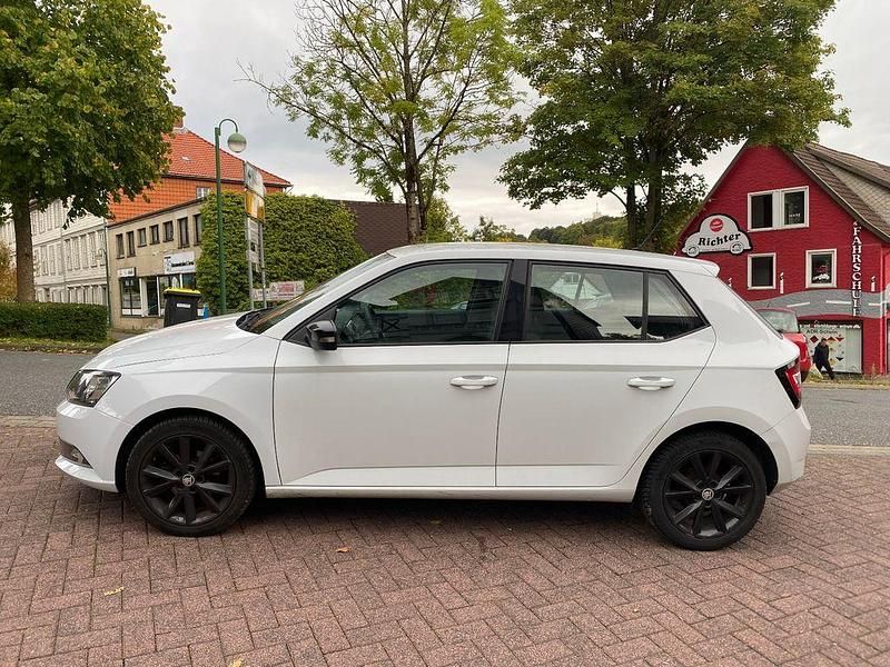 Gebraucht 2015 Skoda Fabia 75 PS Limousine – Niedersachsen (Privat) – 4 ...