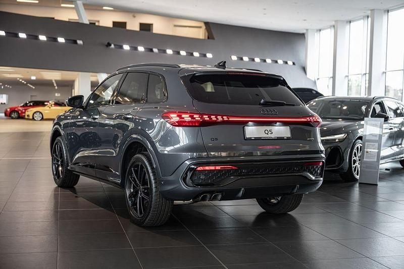 Neu 2026 Audi Q5 Sport 204 PS SUV – Hamburg (Händler) – 70.269 ...