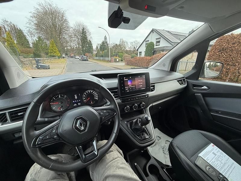 Gebraucht 2022 Renault Kangoo 95 PS Limousine – 25479 Schleswig ...