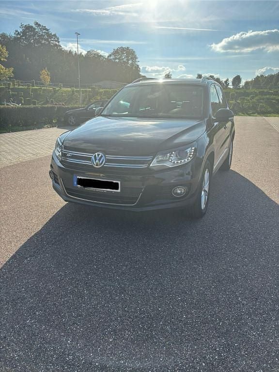 Gebraucht 2015 VW Tiguan LOUNGE 177 PS SUV – Baden-Württemberg (Privat ...