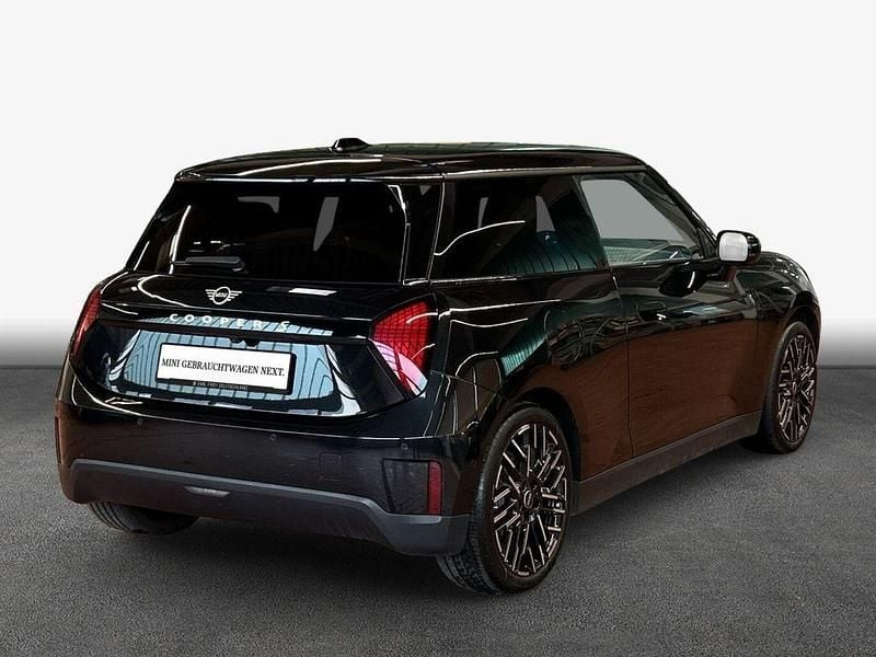 Gebraucht 2025 Mini Cooper SE Favoured 218 PS Kleinwagen – 76227 ...