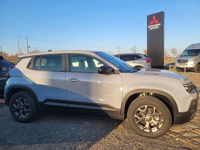 Neu 2025 Jeep Avenger Longitude 101 PS SUV – Sachsen (Händler) – 25.450 ...