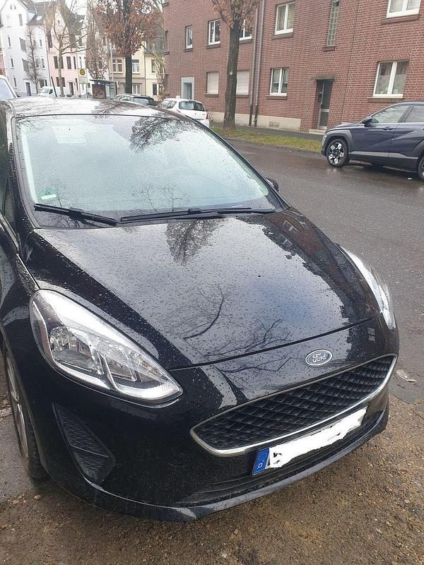 Gebraucht 2019 Ford Fiesta Cool & Connect 86 PS Kleinwagen – 41236 ...