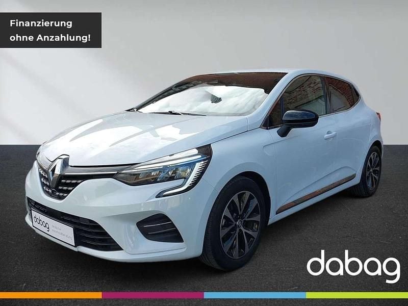 Gebraucht 2023 Renault Clio V Techno 143 PS Kleinwagen – 13125 Pankow ...