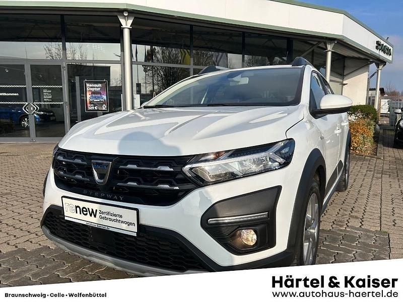 Gebraucht 2021 Dacia Sandero Comfort 101 PS SUV – Niedersachsen ...