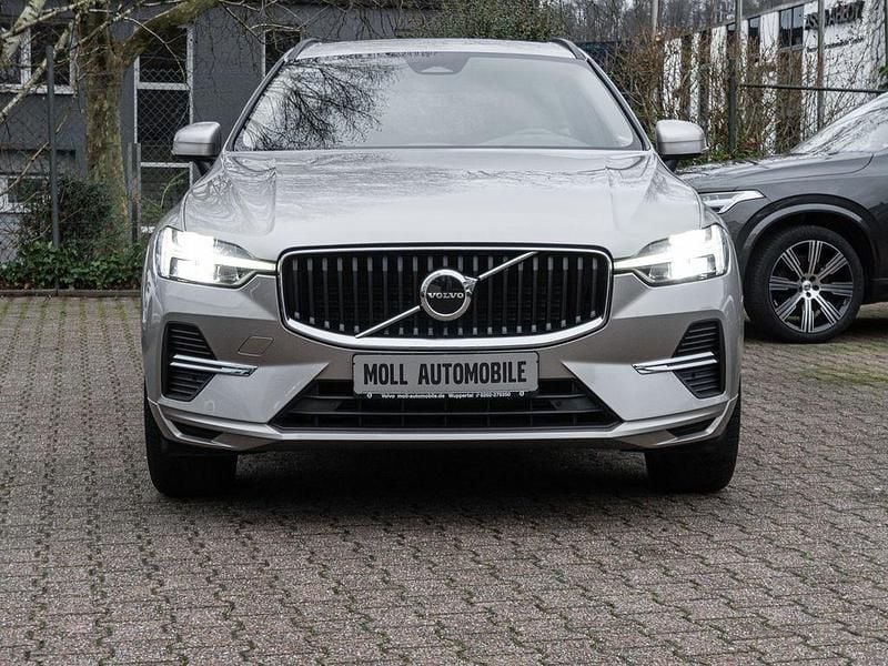 Gebraucht 2023 Volvo XC60 Core 197 PS SUV – 42109 Wuppertal (Händler ...