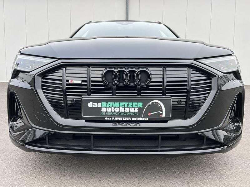 Gebraucht 2022 Audi e-tron S-Line 408 PS SUV – Bayern (Händler) – 44. ...