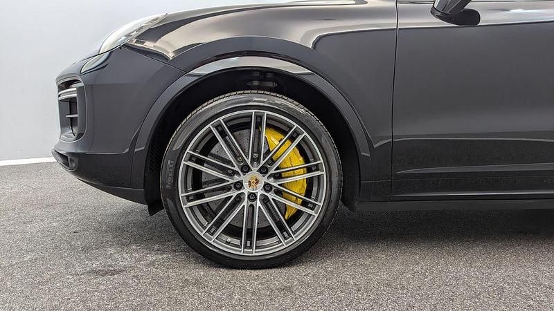 Gebraucht 2020 Porsche Cayenne Turbo 549 PS SUV – Baden-Württemberg ...