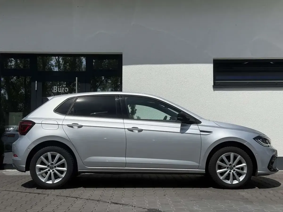Gebraucht VW Polo R-line 95 PS (2024) in Ludwigsau - 19.250 € | AutoUncle