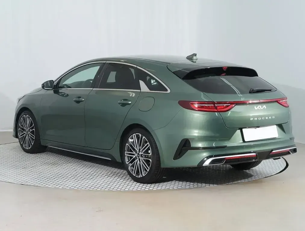 Gebraucht Kia ProCeed GT-Line 140 PS (2025) - 23.443 € | AutoUncle