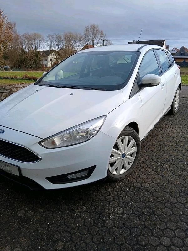 Gebraucht 2015 Ford Focus 125 PS Coupé – 78713 Baden-Württemberg ...