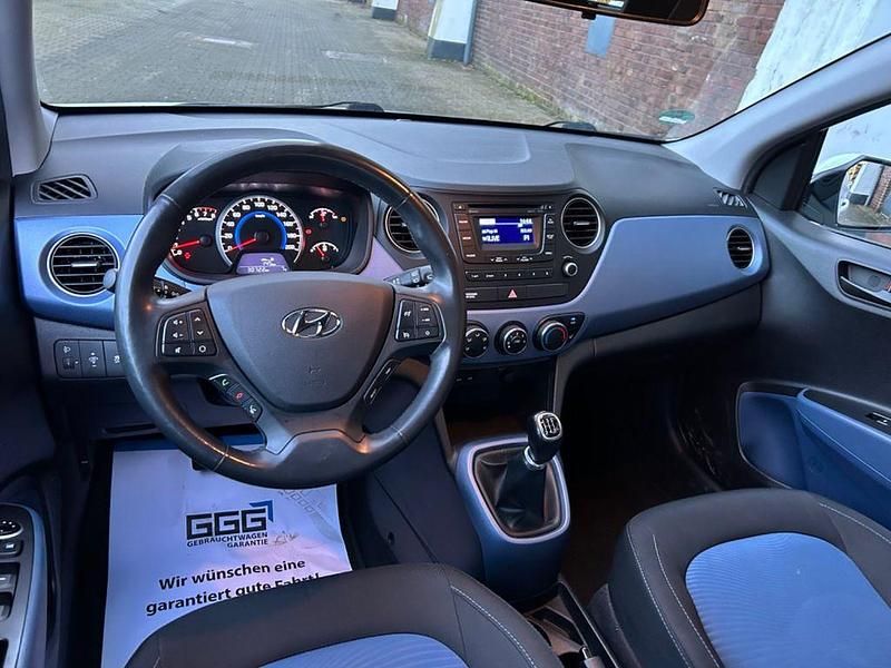 Gebraucht 2015 Hyundai i10 Edition 67 PS Kleinwagen – Nordrhein ...