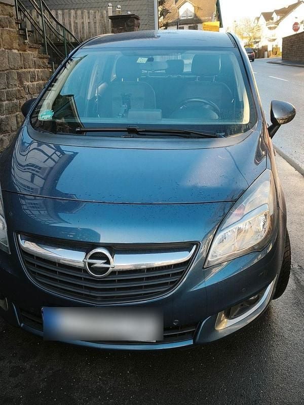 Gebraucht 2016 Opel Meriva Edition 95 PS Van / Kleinbus – 51674 ...