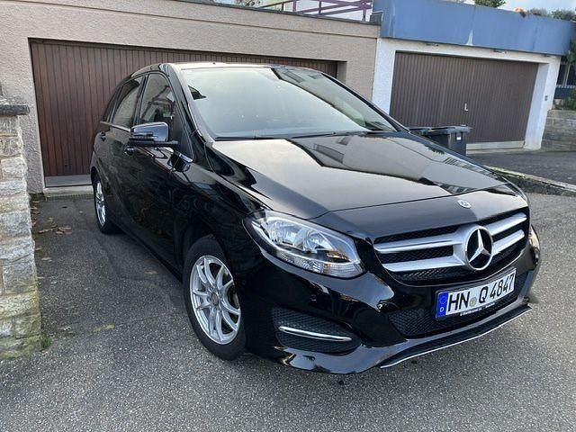 Gebraucht 2017 Mercedes B160 90 PS Van / Kleinbus – 74074 Baden ...