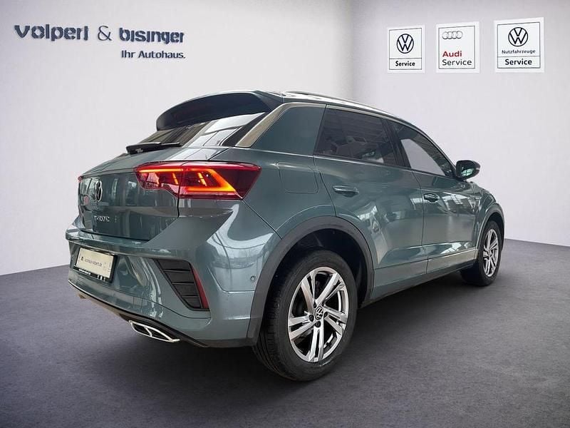 Gebraucht 2023 VW T-Roc R-line 150 PS SUV – Hessen (Händler) – 28.940 ...