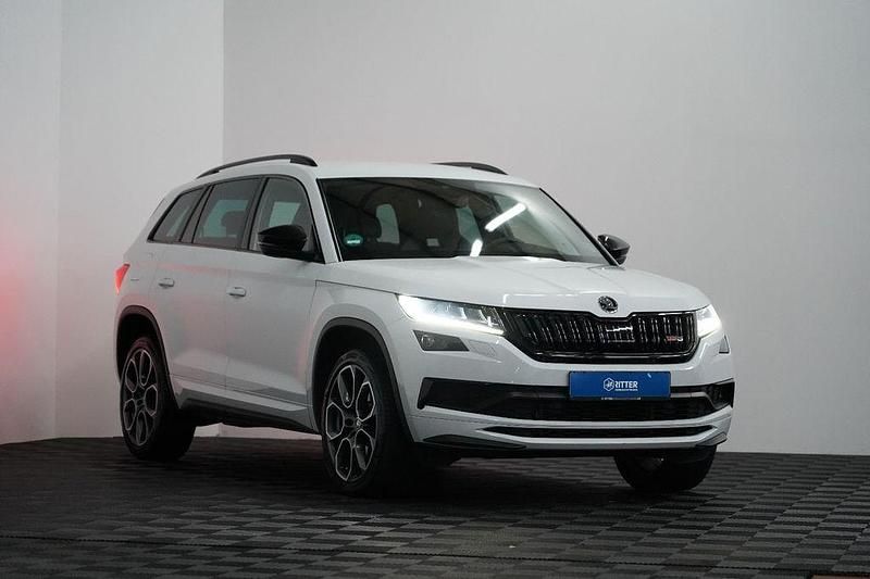 Wunderschone Skoda Kodiaq Weiss Fotos